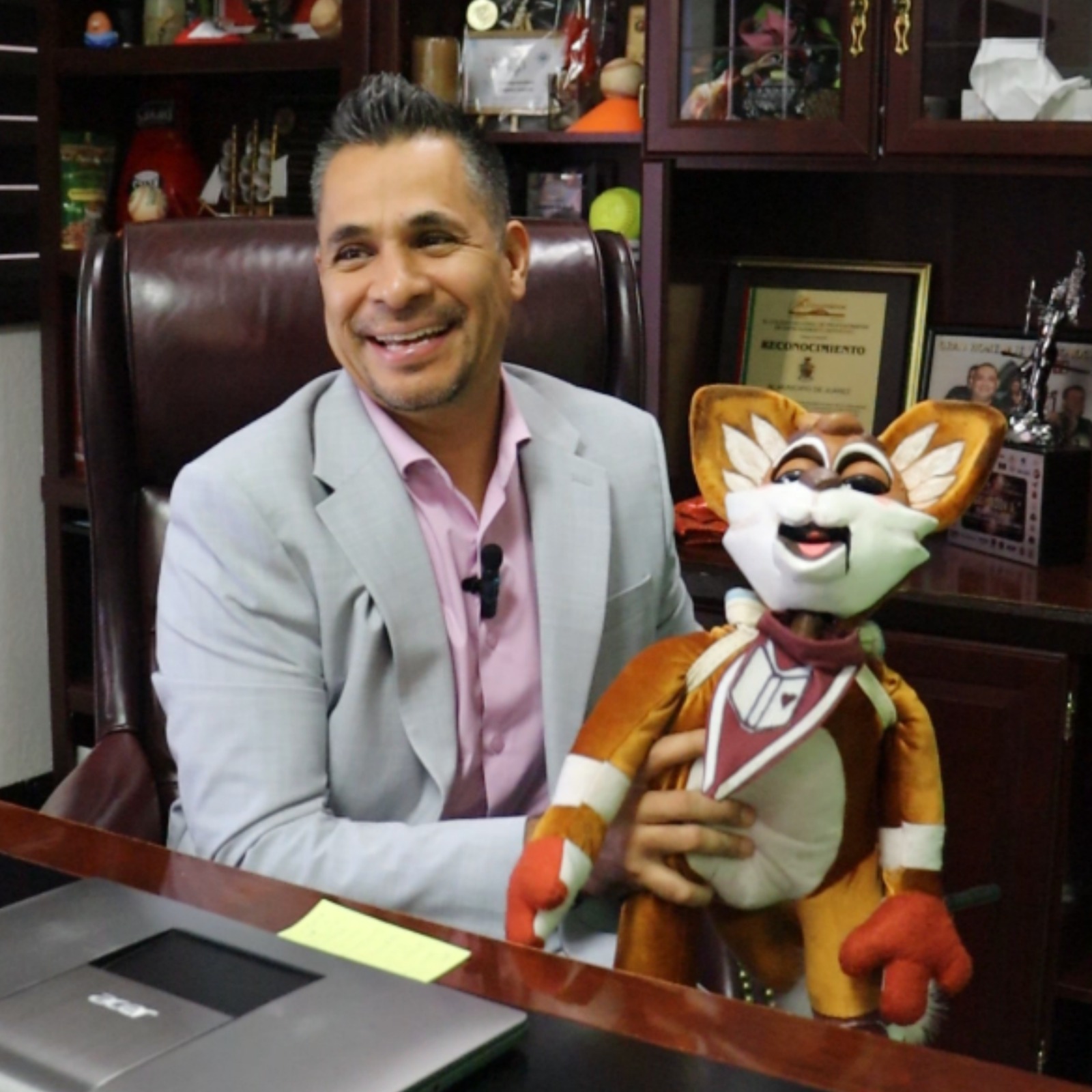 El director del IMDEJ recibió a la mascota del SIPINNA Darfi – www ...